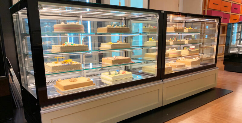 Βιτρίνα γλυκών από την Δ. ΔΡΑΚΟΥΛΑΚΗΣ ΑΒΕΤΕ - Bakery-pastry.gr